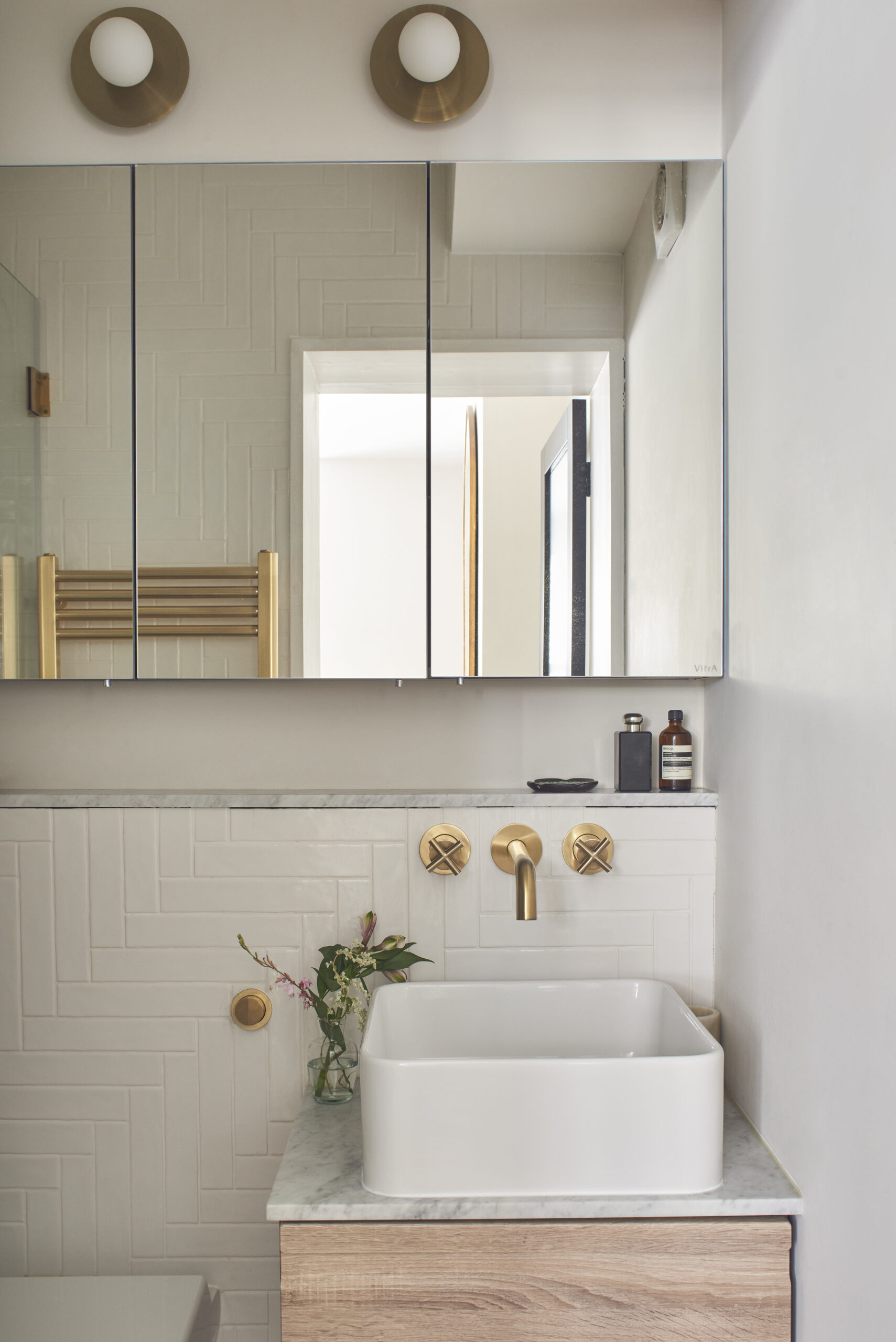 10 space-saving ideas for a small bathroom | The Page